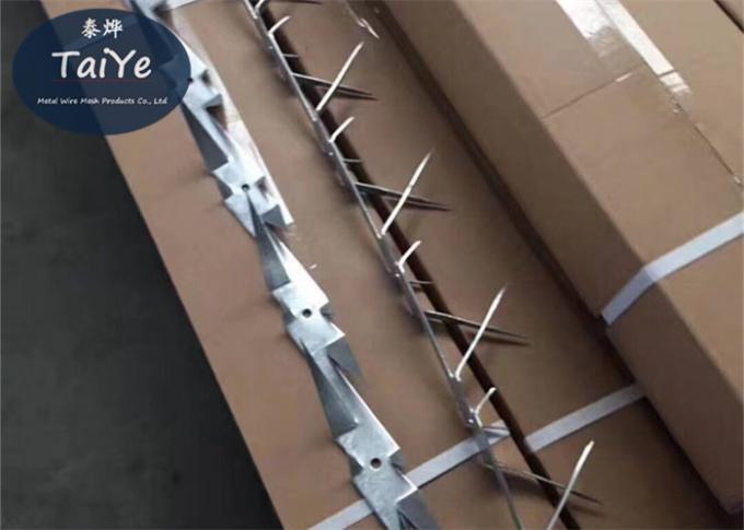 Hot Dipped Galvanized Wall Security Spikes 1.25m Long Anti Climb Spikes