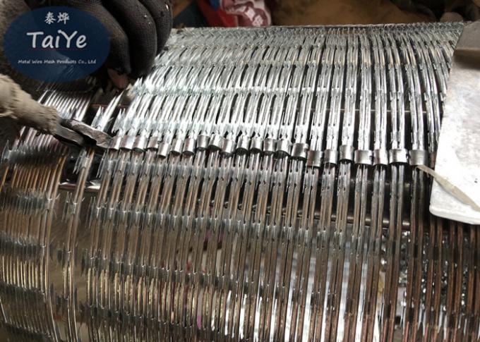 Galvanized Metal Razor Wire Clips 1.5mm Thickness For Hold On Razor Mesh