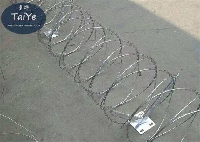 Galvanized Bigger Barbed Wire Fasteners Clips Use Clips Applicator