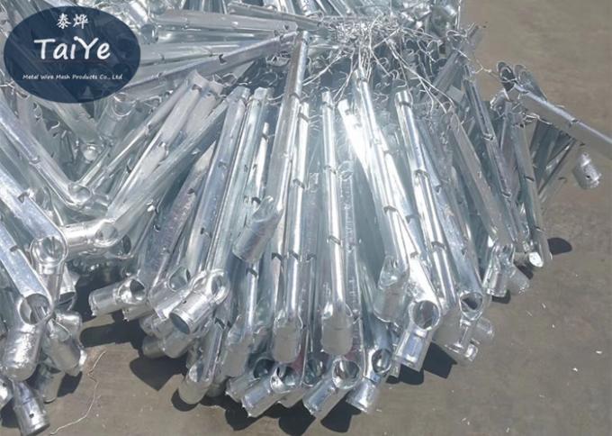 PVC Galvanized Chain Link Fence Barbed Wire Arms For Industry Security