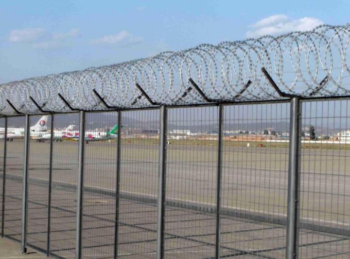 Metal Barbed Wire Clips Galvanized Or Stainless Steel For Fastening ...